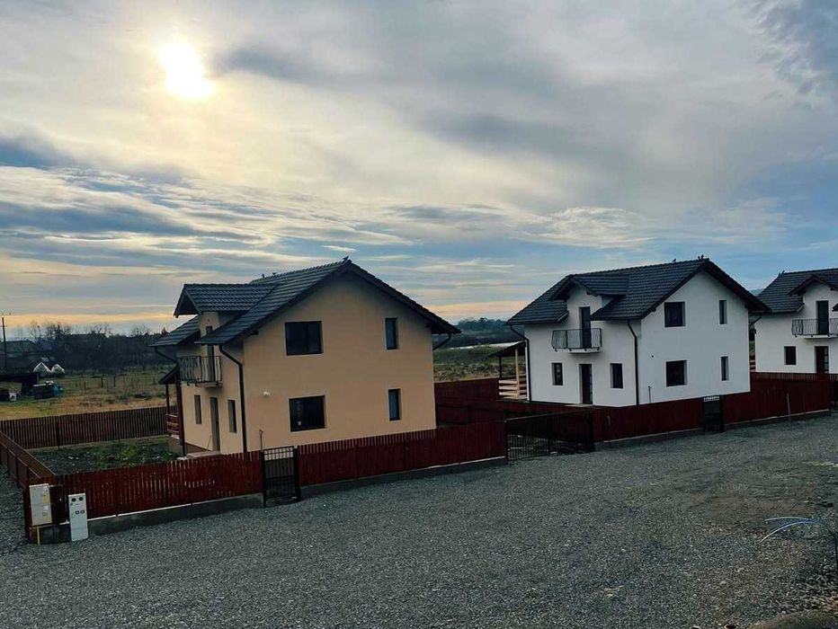 Vand casa noua din caramida 150 mp Reghin- finisata Reghin • OLX.ro