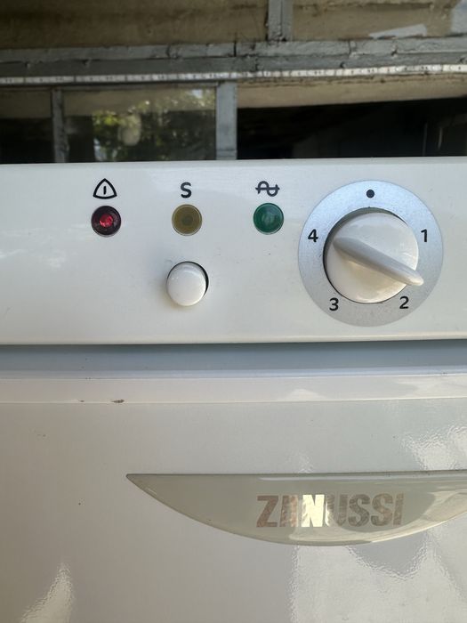 Фризер Zanussi гр Гълъбово • Olx Bg