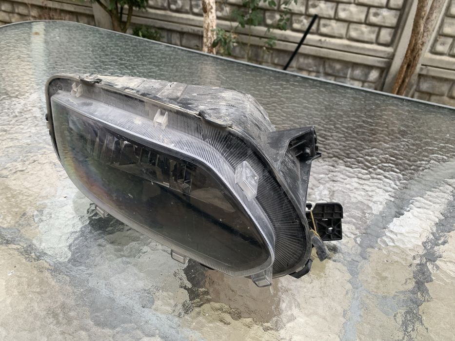 Far Dacia Spring partea stanga an 2021/2022/2023/2024 Bucuresti ...