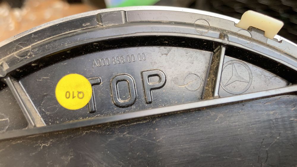 Emblema sigla Cu radar distronic Mercedes A1648884011 , A0008880500 ...