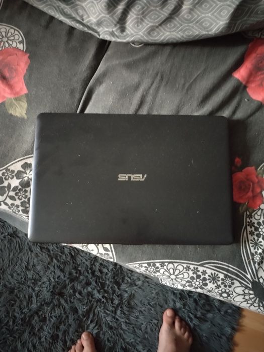 Laptop asus functionabil Runcu • OLX.ro