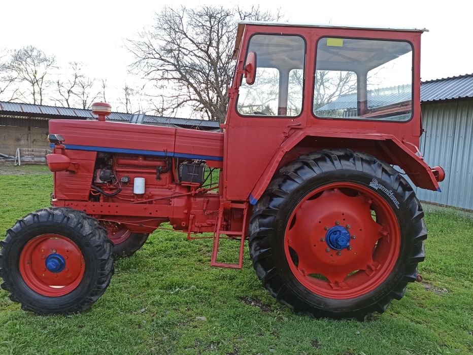 Tractor universal 650 (u650) Salonta • OLX.ro