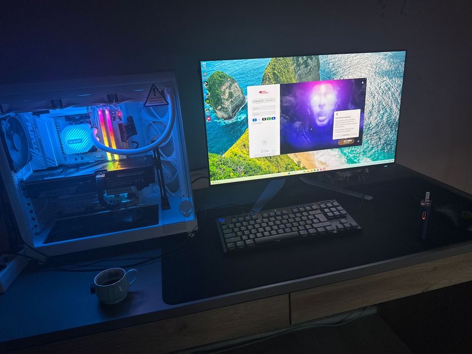 Unitate calculator gaming editare video Amd Ryzen 7 9800X3D RTX 5070Ti ...