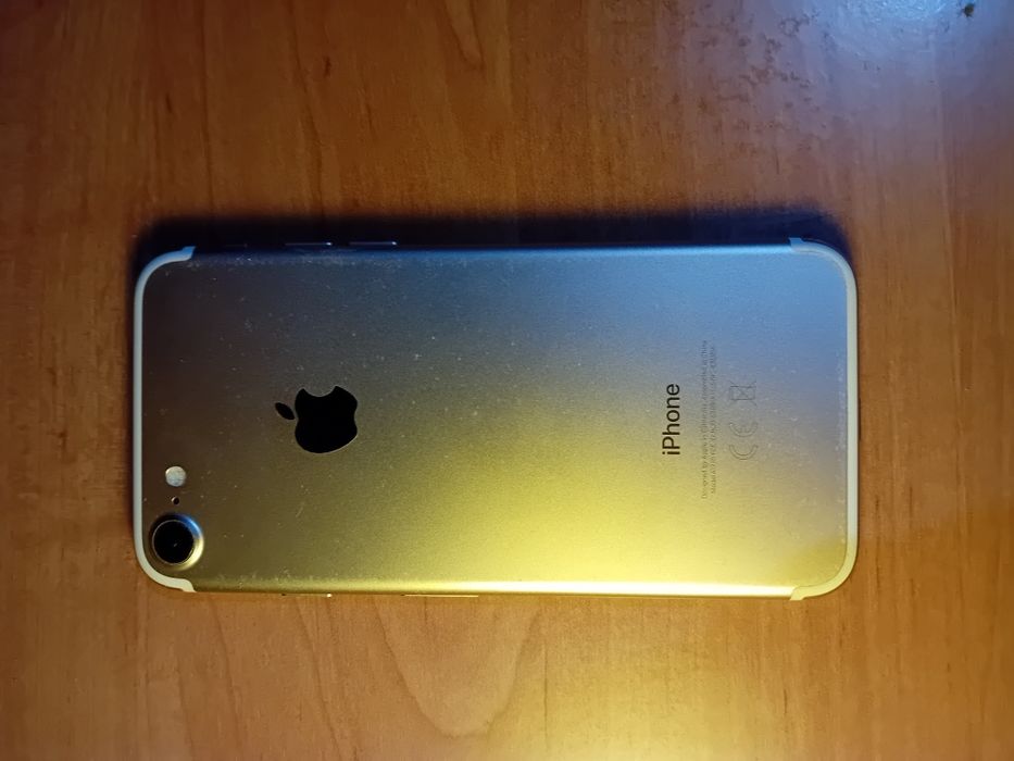 Iphone 8 aproape nou Salasu de Sus • OLX.ro