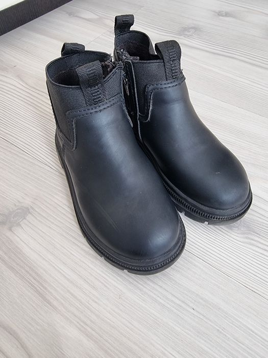 Ghete Zara băiețel ,nr 24 Chiselet • OLX.ro