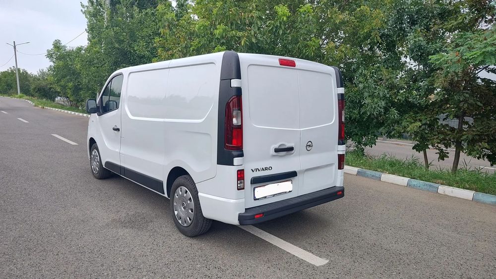 Opel Vivaro Provenienta Germania, numere rosii Chiajna • OLX.ro