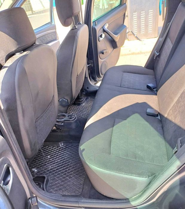 Dacia Duster 4x4, 1,6 Benz. + GPL, 110 CP, 2014 Beius • OLX.ro