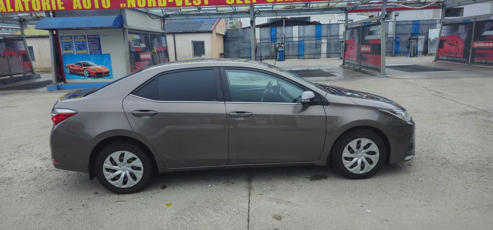 Toyota corolla 2018 CUTIE AUTOMATA Iasi • OLX.ro