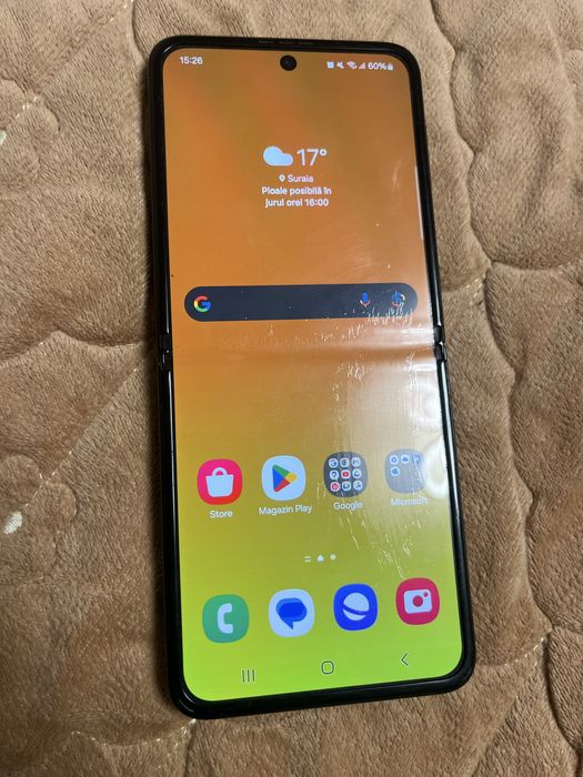 Samsung Galaxy Z Flip 3 Focsani • OLX.ro