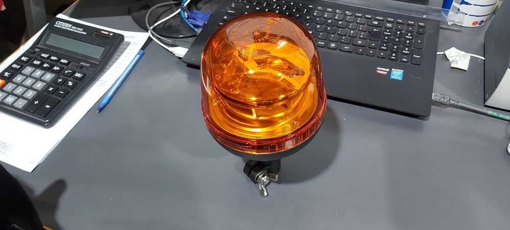 Girofar profesional led sau bec import Elveția Bacau • OLX.ro