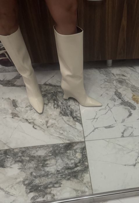 Дамски кожени ботуши нови от hm Намалени гр. Бургас Изгрев • OLX.bg