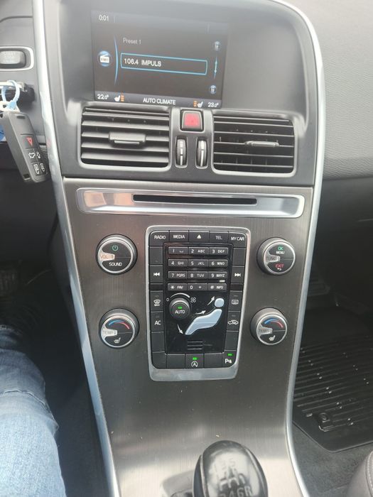 Volvo XC60 manual Targu-Mures • OLX.ro