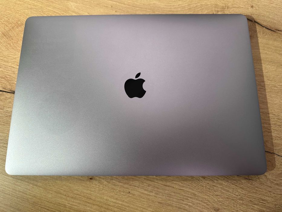 Macbook Pro 2019 16" i7 16GB Ram | Factura & Garantie | Buy-Back ...