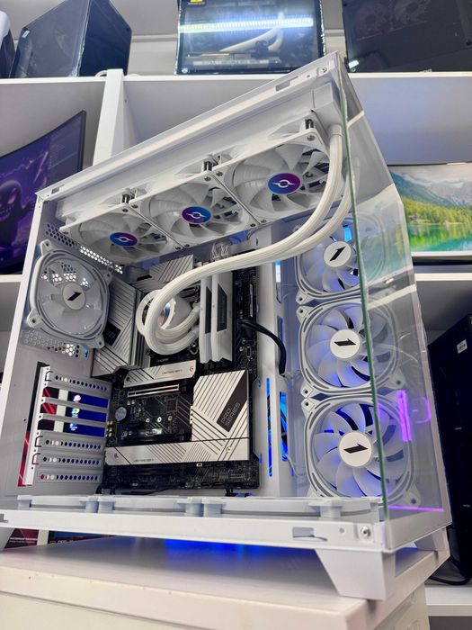 Calculator I9 14900K RTX 5090 32GB SSD 2T Sursa 1300w Factura,Garantie ...