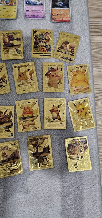 Carduri pokemon nu stiu pretul dar imi ziceti pe care le vreti Ludus ...