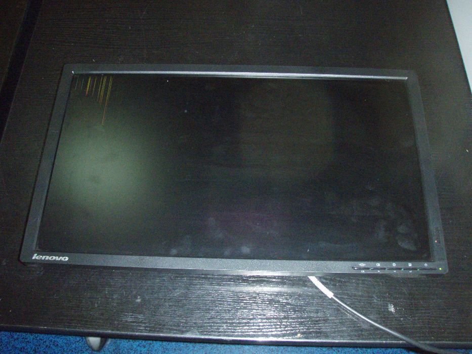 Monitor LED Lenovo T2324pA, functional cu display spart Ungureni • OLX.ro