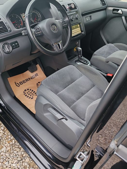 VW Touran HIGHLINE 2.0 diesel /5 locuri Automat!/An 2014 Euro 5 Plopeni • OLX.ro