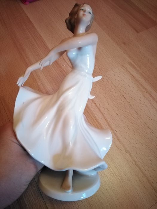 Vând bibelouri porțelan - 4 Braila • OLX.ro