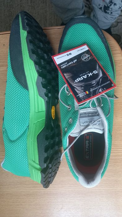 Vând adidasi alergare S Karp Zarnesti • OLX.ro