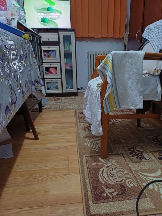 Vsnd garsoniera Muzicanti Ploiesti • OLX.ro