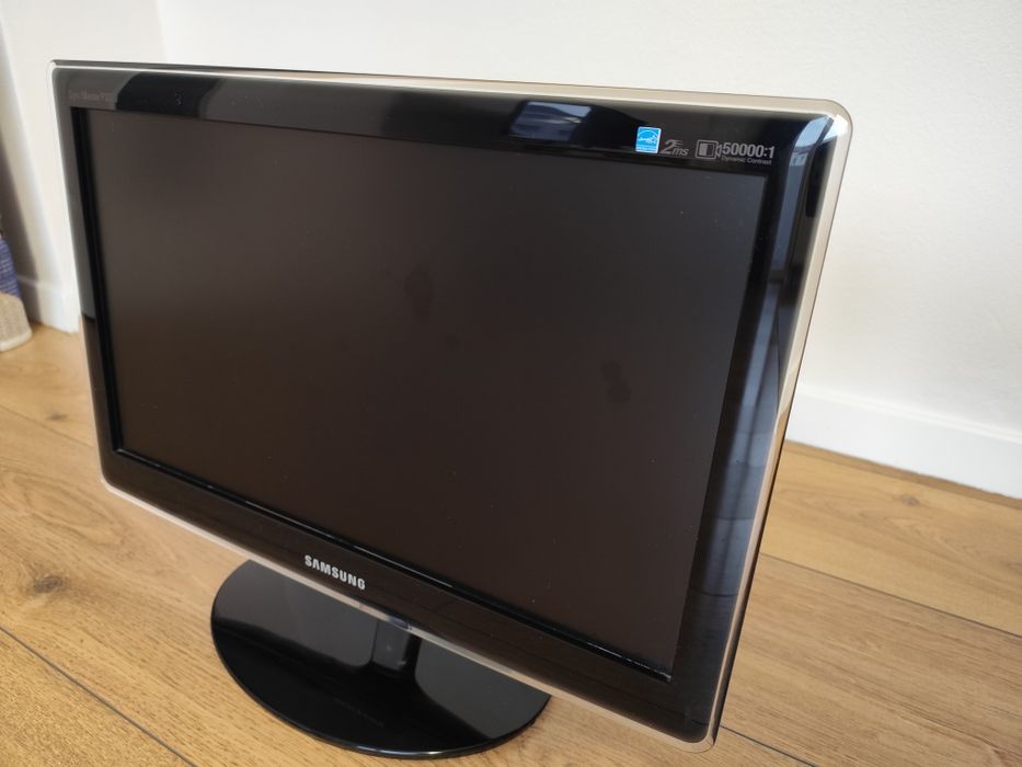 Monitor pc Samsung P2070 Bistrita • OLX.ro