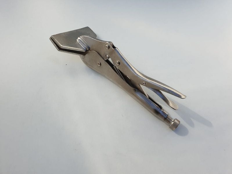 Cleste autoblocant plat pentru sudura Bucuresti Sectorul 3 • OLX.ro