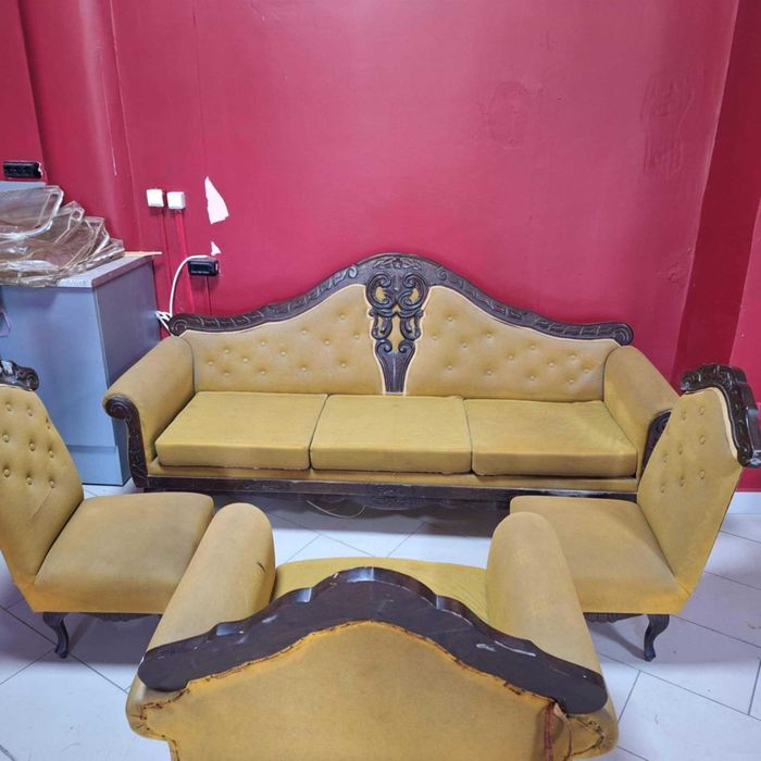 Ретро холова гарнитура гр. Варна м-т Фичоза • OLX.bg