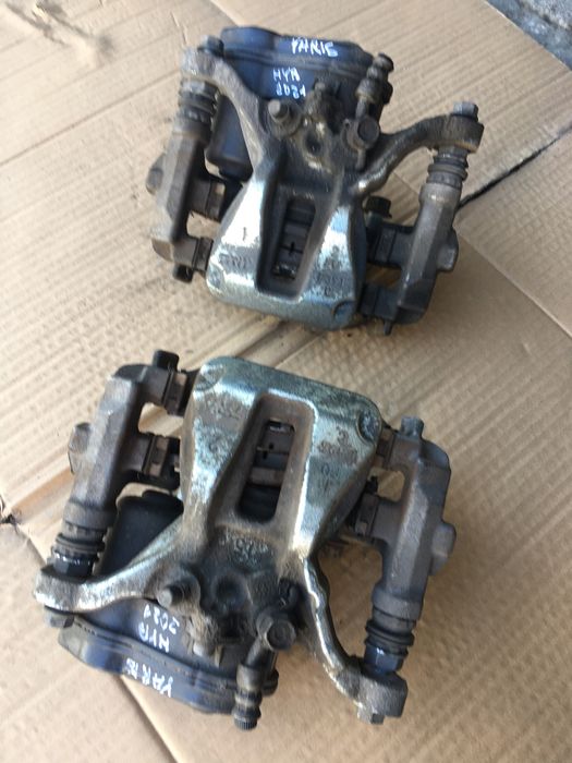 Etriere Spate Electrice Toyota Yaris Hybrid 2020-2023 Rasesti • OLX.ro