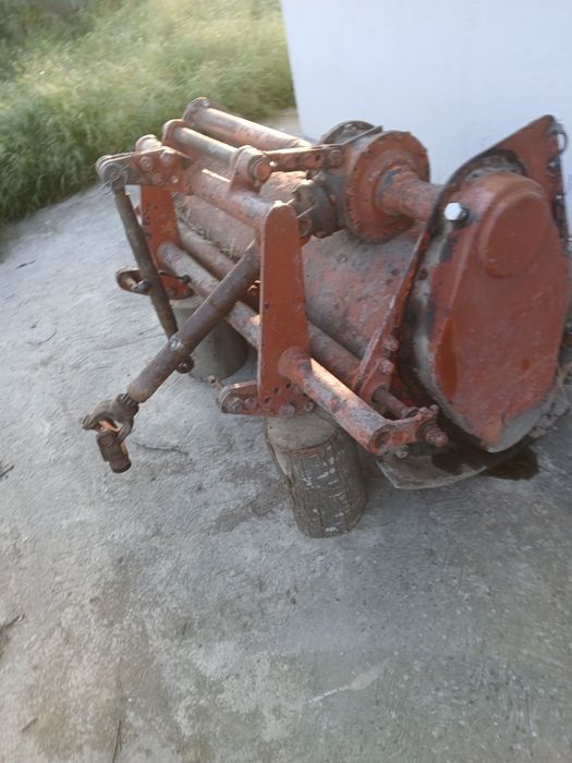 Freza de pamant foarte buna Draxini • OLX.ro