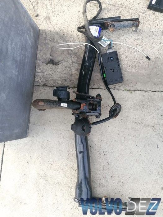 Carlig remorcare VOLVO XC60 30764593 Baia • OLX.ro