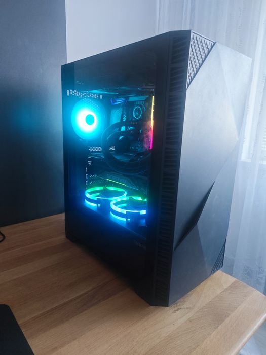 Unitate / PC Gaming / Desktop Intel i7 9700k Nvidia 2080ti Timisoara ...