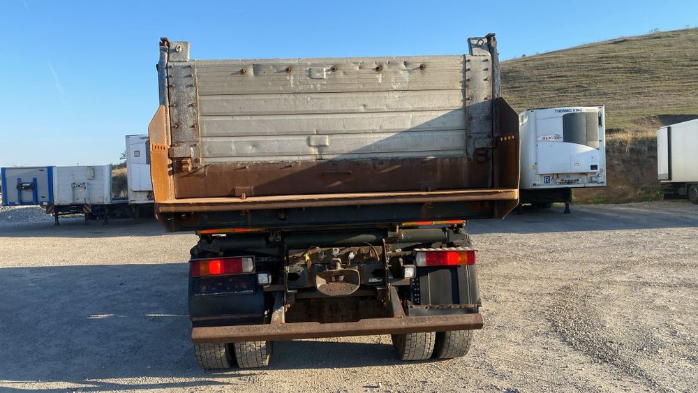 Basculanta Volvo 8x4 Oradea • OLX.ro