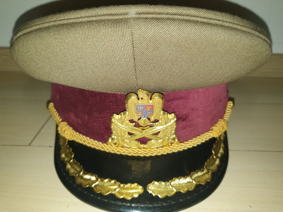 Chipiu cascheta ofiter 55 56 58 59 60doctor militar ani 1990 -2000 ...