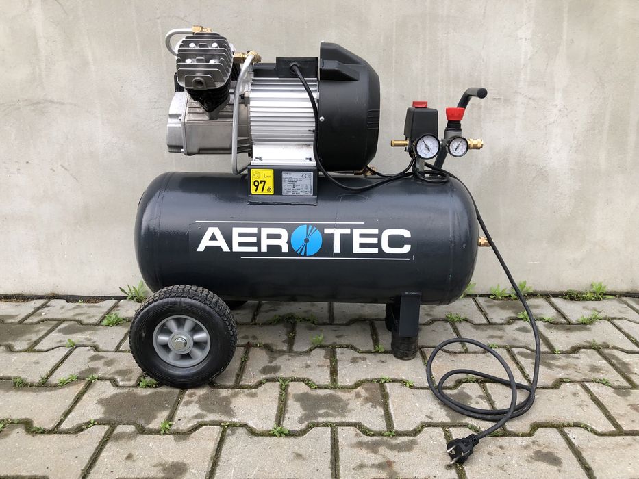 Compresor Aer AEROTEC AERO 400/50 VDC Fabricatie 2021 Medias • OLX.ro