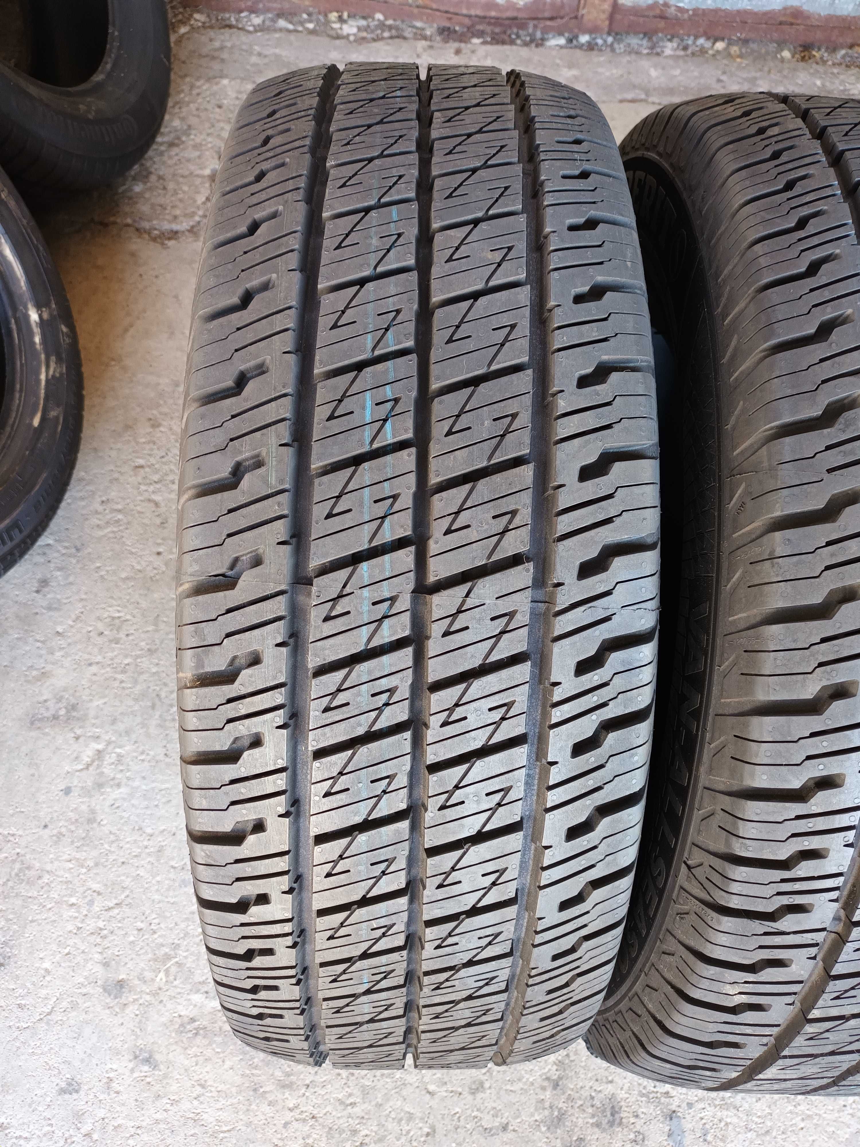 2 Нови бусови гуми 235/65R16C Semperit Van-AllSeason 115/113R M+S гр ...
