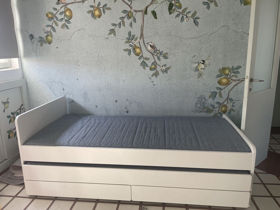 Divan ikea extensibil cu 2 saltele si 2 sertare depozitare Bucuresti ...