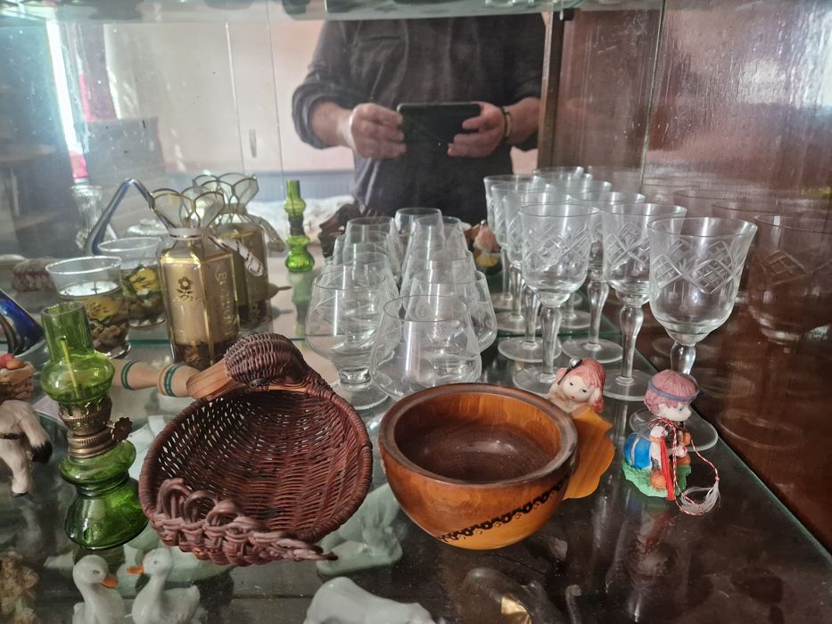 Bibelouri,pahare,si alte obiecte vechi Bucuresti Sectorul 1 • OLX.ro