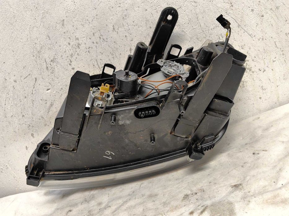 Оригинален Фар Форд Ford C-Max Xenon гр. Велико Търново Бузлуджа • OLX.bg