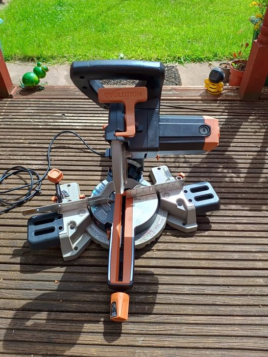 Evolution R210 SMS fierastrau circular de masa multifunctional Oltenita ...