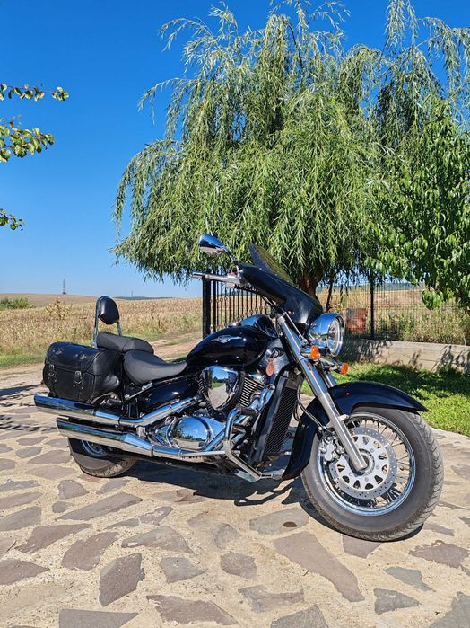 Suzuki intruder vl 800 Piatra Neamt • OLX.ro