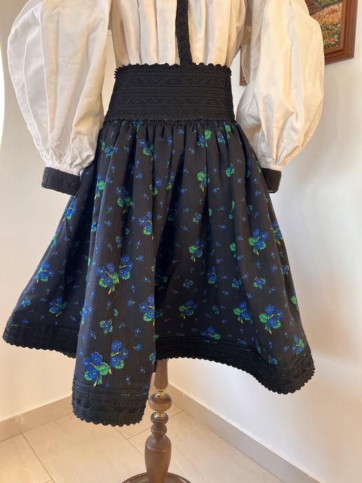 Fusta sumna Oas, model deosebit, autentic, traditional Borsa-Crestaia ...