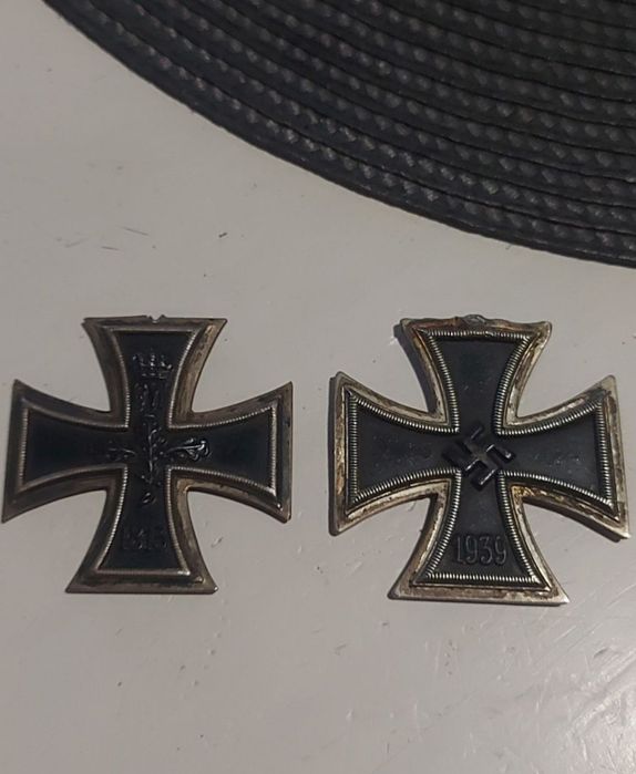 Lot Ordin Militar Crucea de Fier Germania Nazi WWII Focsani • OLX.ro