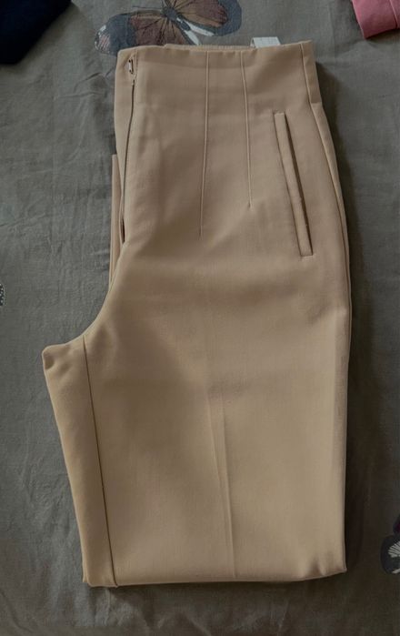 Zara бежов панталон гр. Варна Младост 2 • OLX.bg