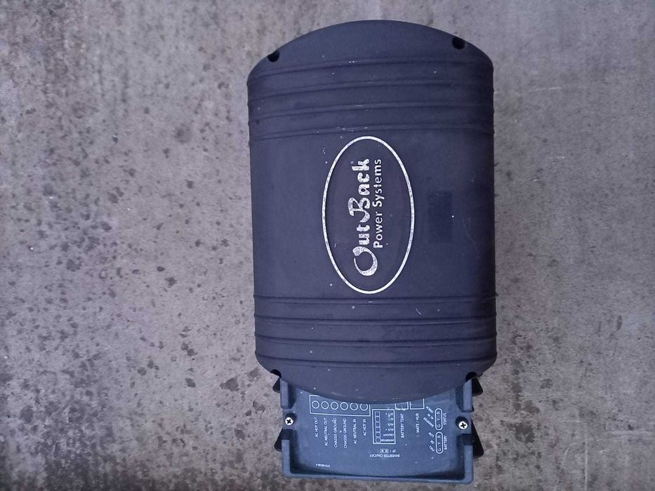 Invertor-charger OutBack Power VFX3024E 3 kW, 24V Cluj-Napoca • OLX.ro