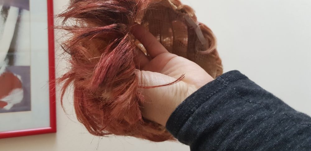 Peruca roscata tip Dexter Focsani • OLX.ro