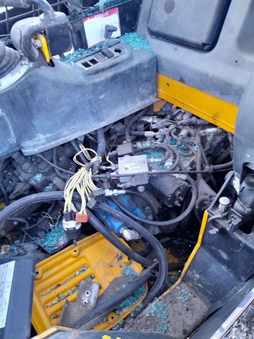 Dezmembrez miniincarcator bobcat jcb Apahida • OLX.ro