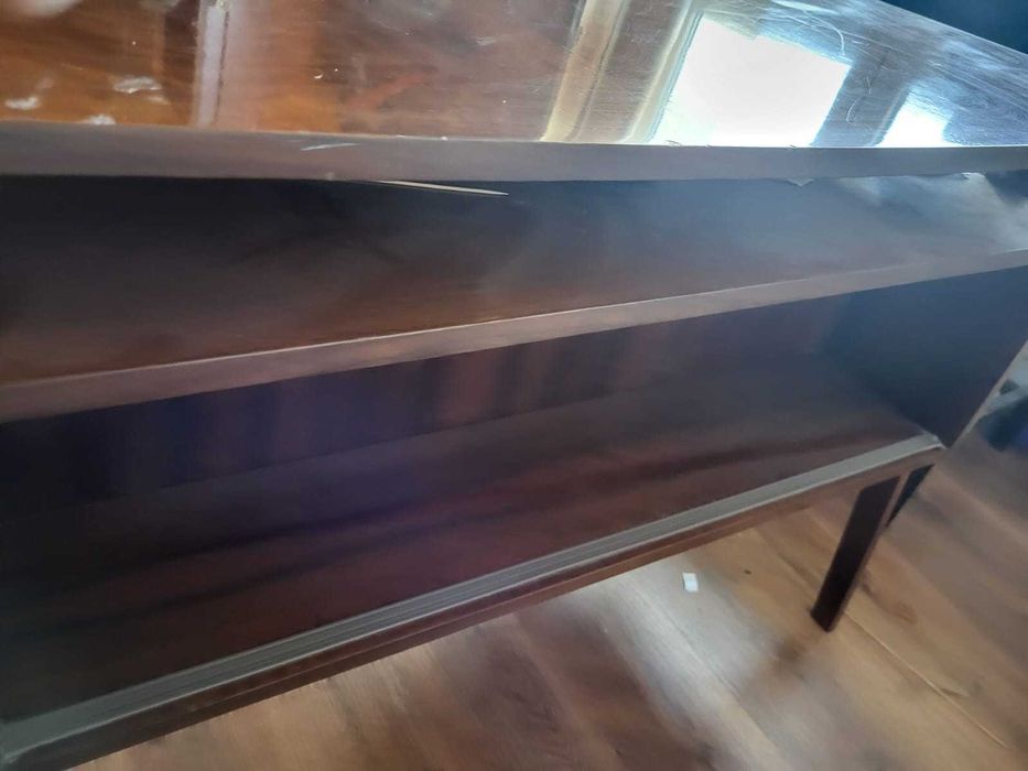 Birou lemn,vechi vintage Bucuresti Sectorul 3 • OLX.ro