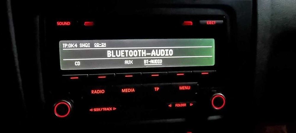 RADIO CD MP3 Original VW Volkswagen RCD 510 -Bluetooth / AUX / Telefon Oradea • OLX.ro