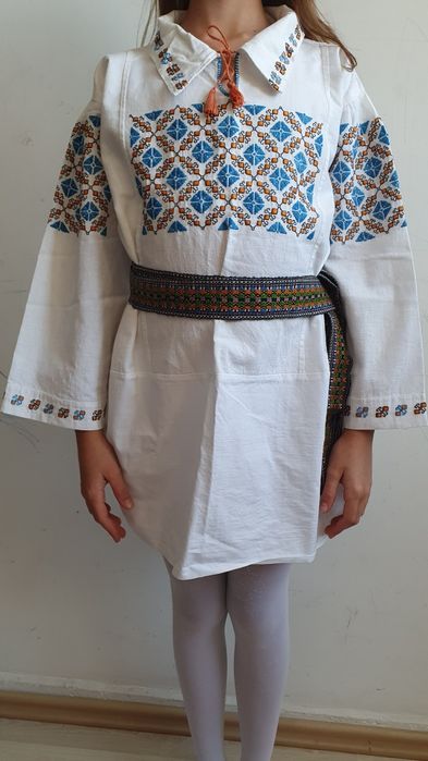 Camasa/ie veche pentru costum/port popular Bucuresti Sectorul 1 • OLX.ro