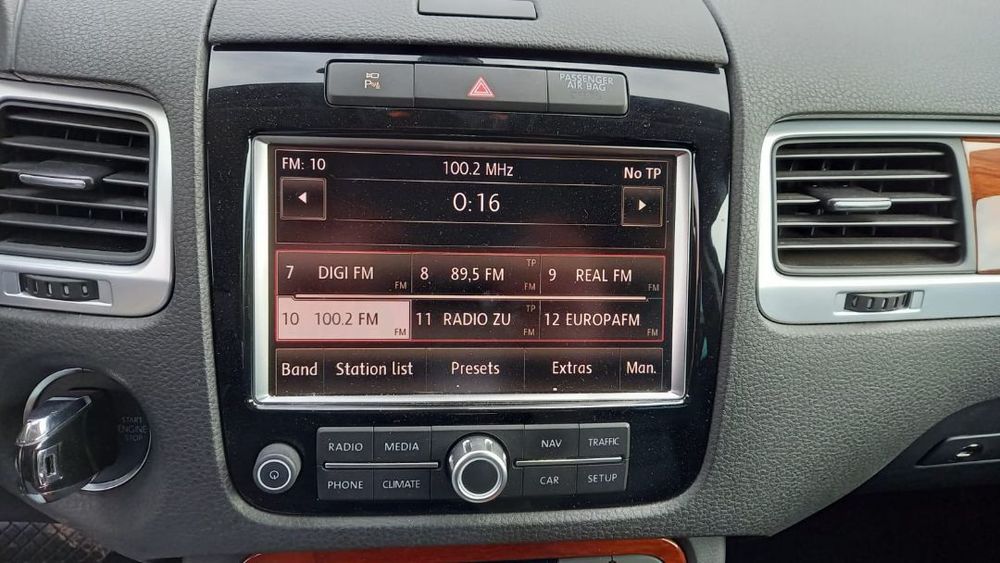 Dezmembrari Volkswagen Touareg 7P 2012 176kw 240cp CASA 3.0 TDi Banesti • OLX.ro